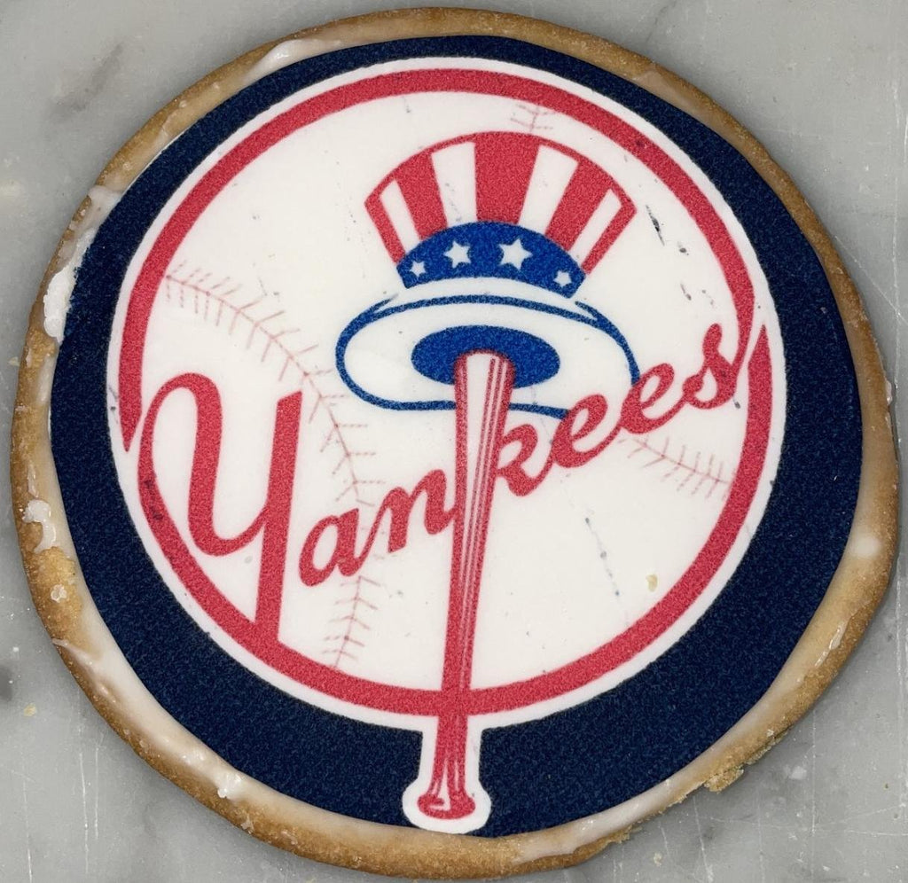 2 Yankees Cookies – Circo's Pastry Shop