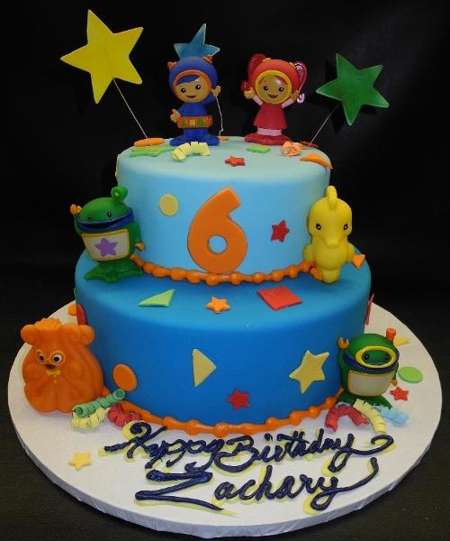 Oomie Zoomie 2 tier Fondant Cake - B0195 – Circo's Pastry Shop